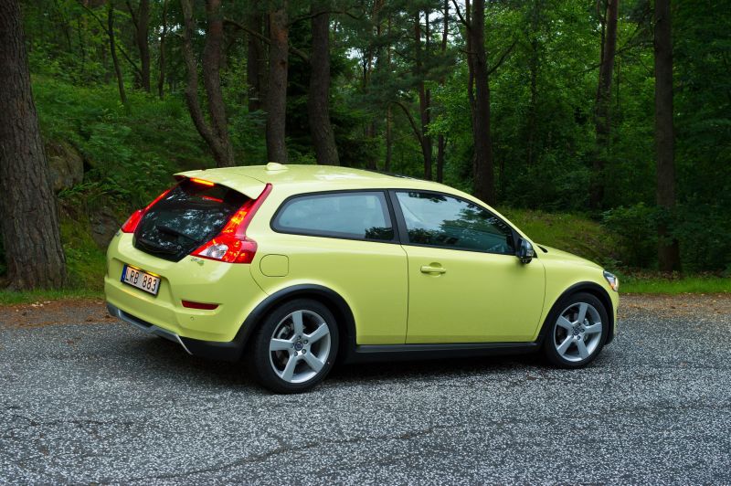 Volvo C30 technical specifications and fuel economy
